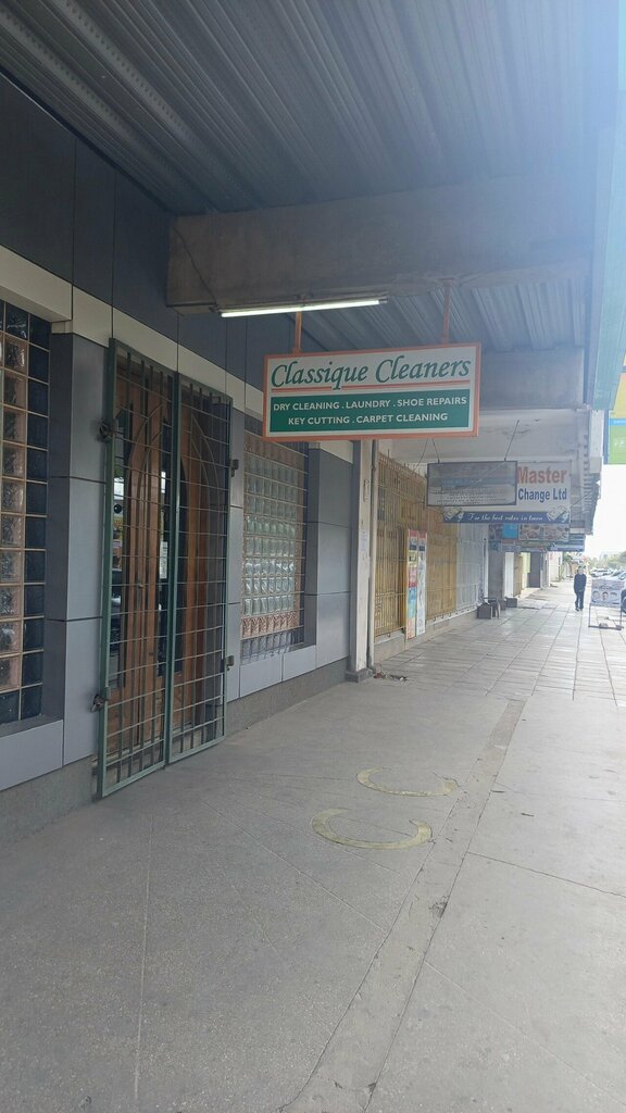 Çamaşırhaneler Classique cleaners, Lusaka, foto