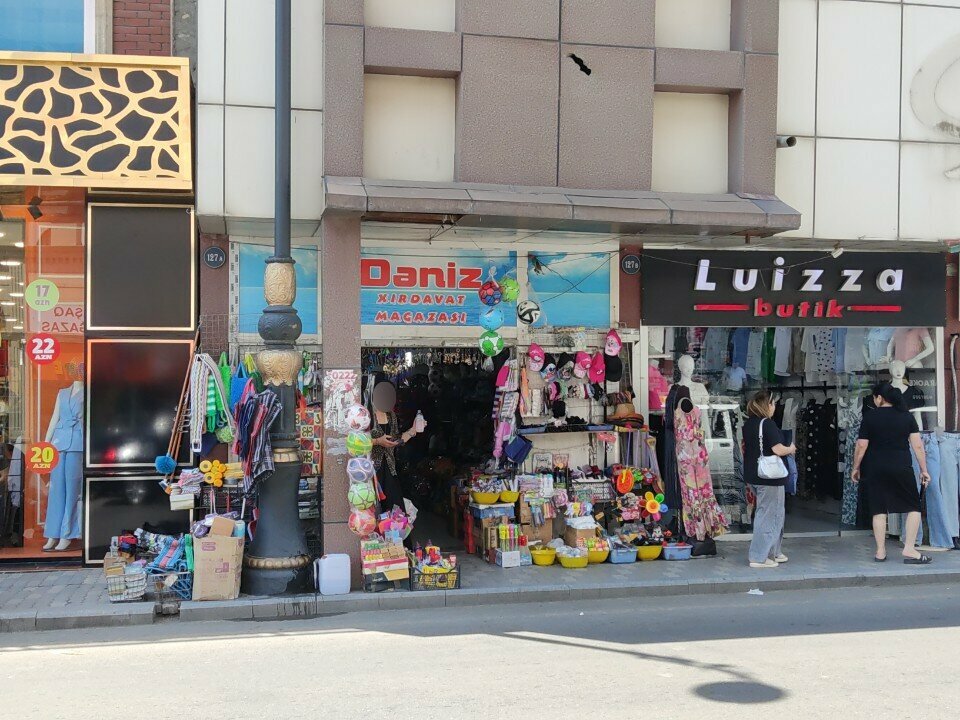 Ev temizlik ürünleri Dəniz Xırdavat Mağazası, Gence, foto