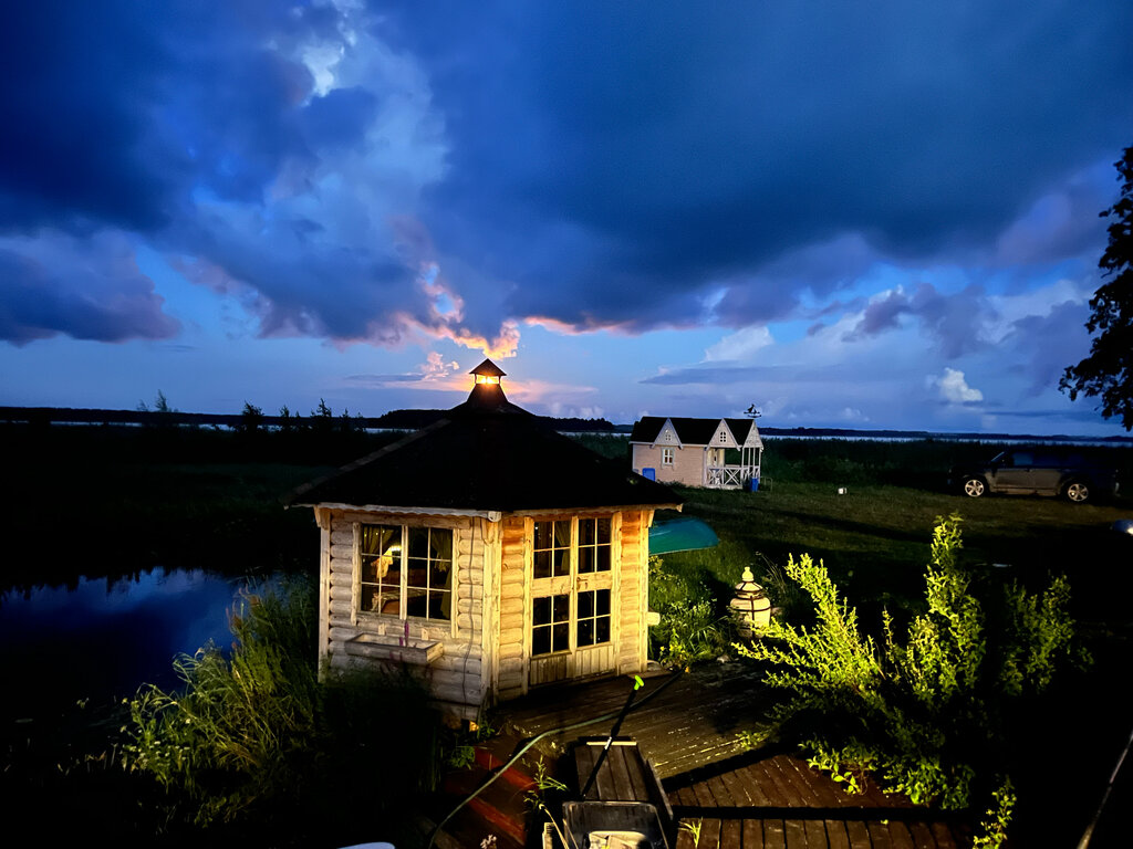 Resort oteller, tesisler Остров Спасения, Pskovskaya oblastı, foto