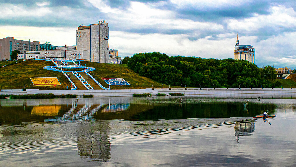 Turistik yerler Амфитеатр, Cheboksary, foto