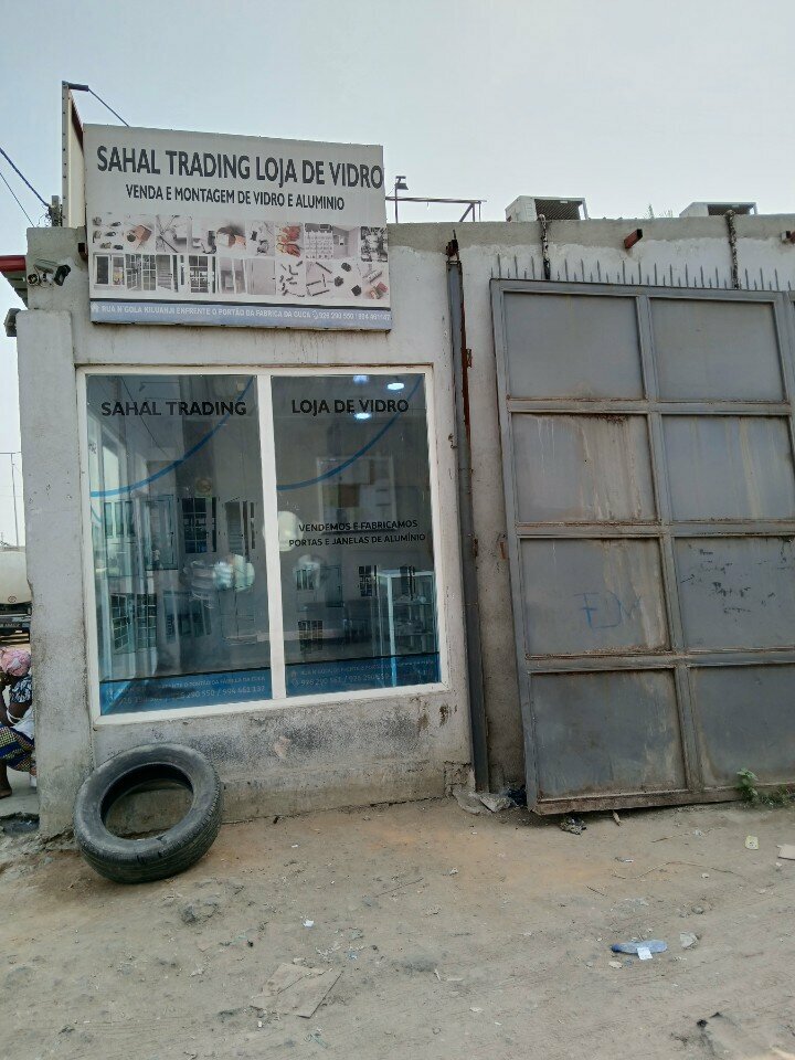 Cam atölye Sahal trading loja de vidro, Loanda, foto