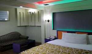 Sky Hotel (South Chungcheong Province, Cheonan), otel  Cheonan'dan