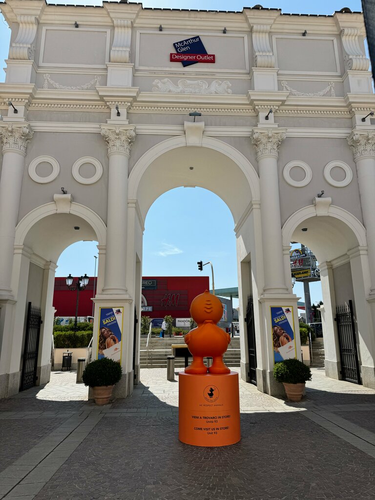 Alışveriş merkezleri Designer Outlet Castel Romano, Lazio, foto