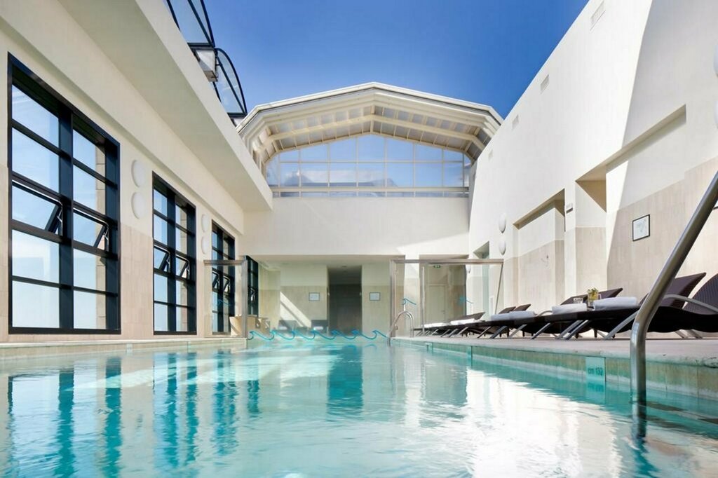 Otel Starhotels Grand Milan, Lombardiya, foto