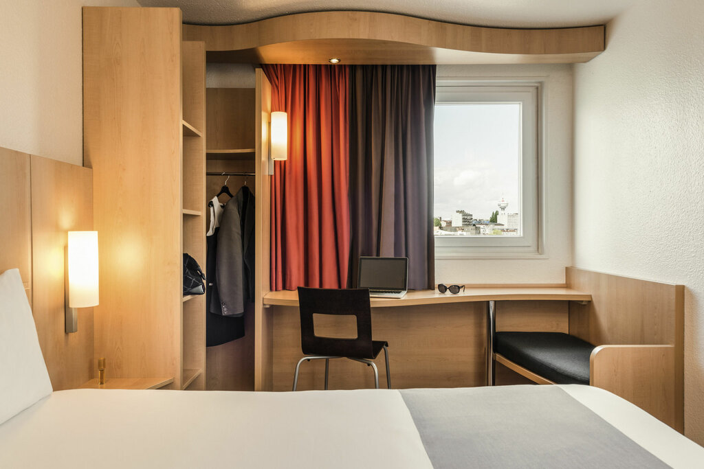 Otel Ibis Paris Porte de Bagnolet, , foto
