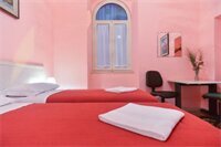 B&t Rooms Trani (Via dei Mille No:9), otel  Roma'dan