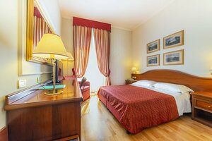 Grand Hotel Nuove Terme (Piedmont, Provincia di Asti, Piazza Italia, 1), otel