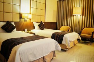 Kedaton Hotel (City of Bandung, Jalan Suniaraja, 14), otel  Bandung'dan