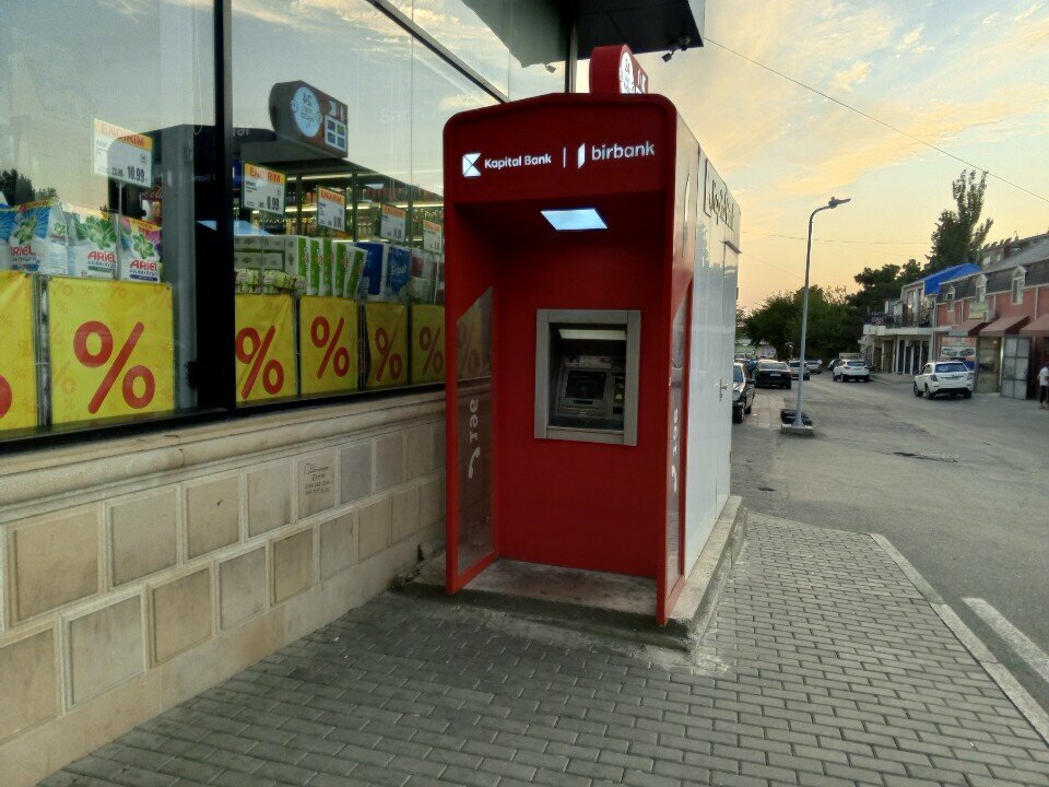 ATM'ler Kapital Bank ATM, Bakü, foto