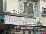 Honey Autos (No:A1, Sector F-10, Sector F-10 Markaz), oto aksesuarları  Islamabad'dan