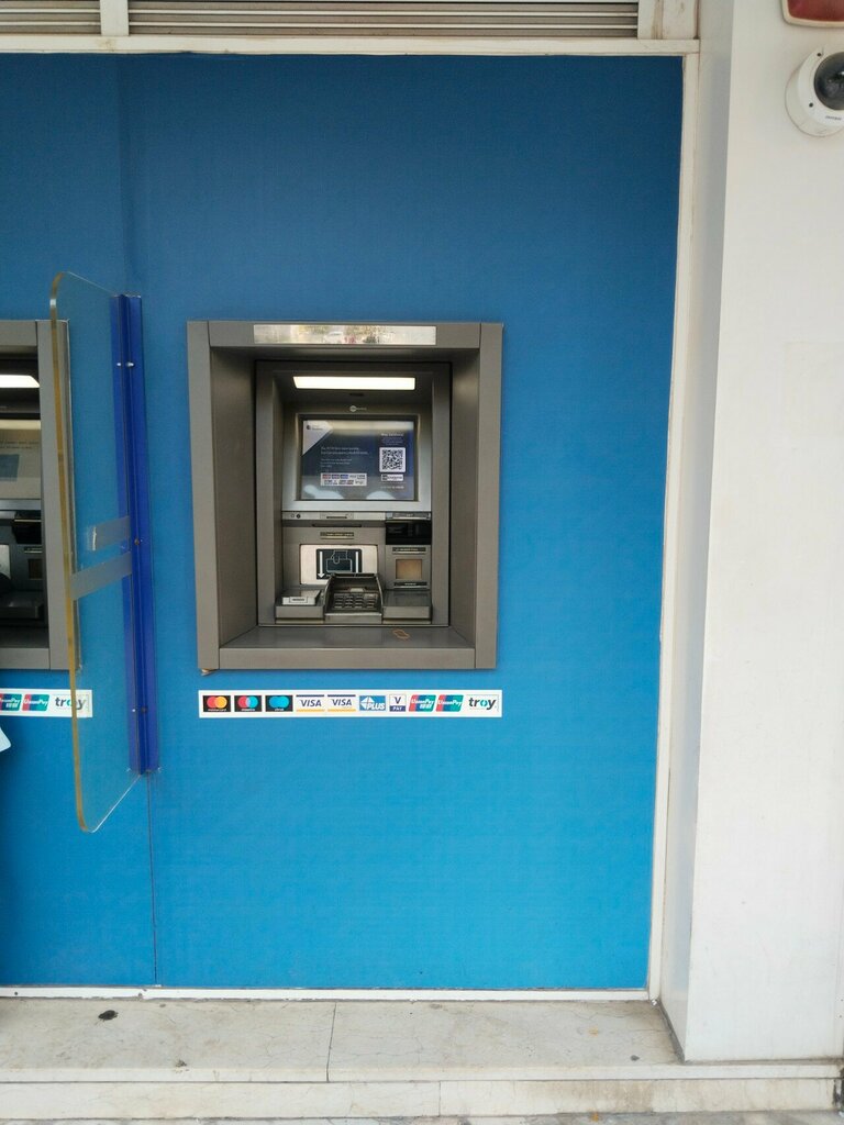 ATM'ler QNB ATM, İzmir, foto