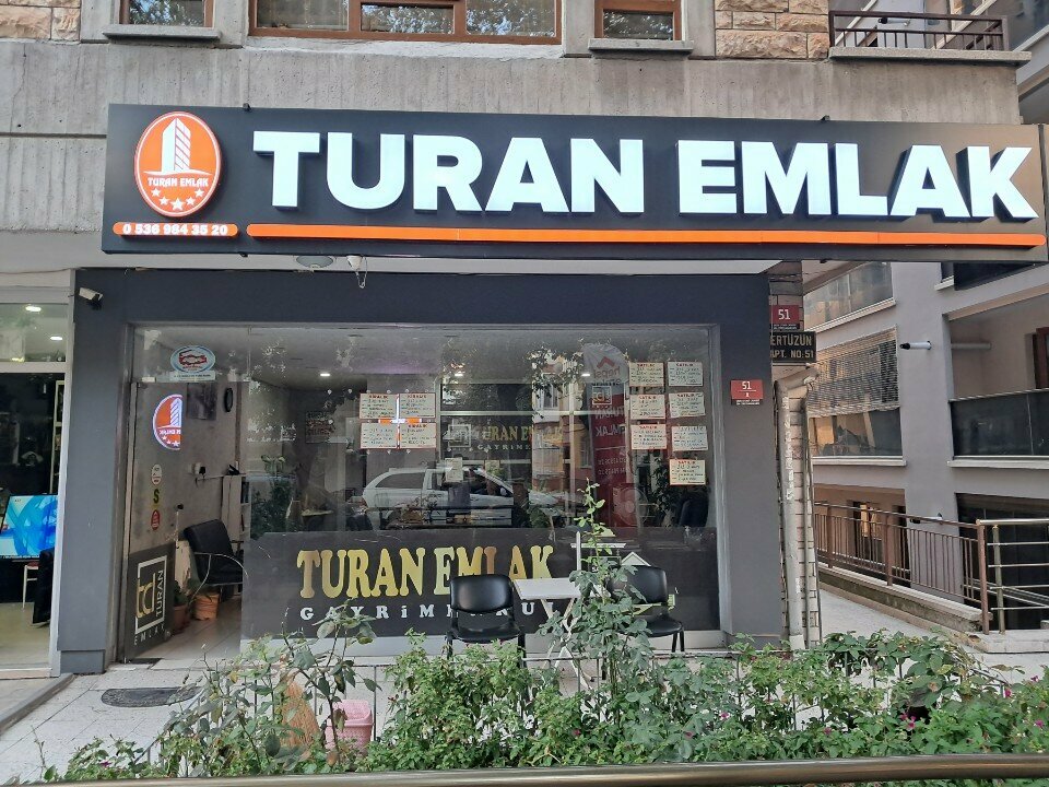 Emlak ofisi Turan Emlak, Ankara, foto