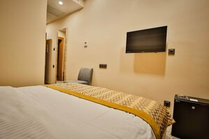 Ameri Plaza (Merab Kostavas Street No:76A), otel  Tiflis'ten