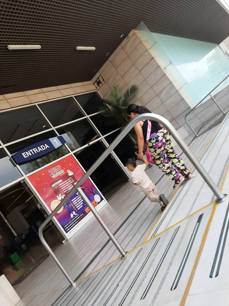 Alışveriş merkezleri Cosechas centro comercial estacion, Cali, foto