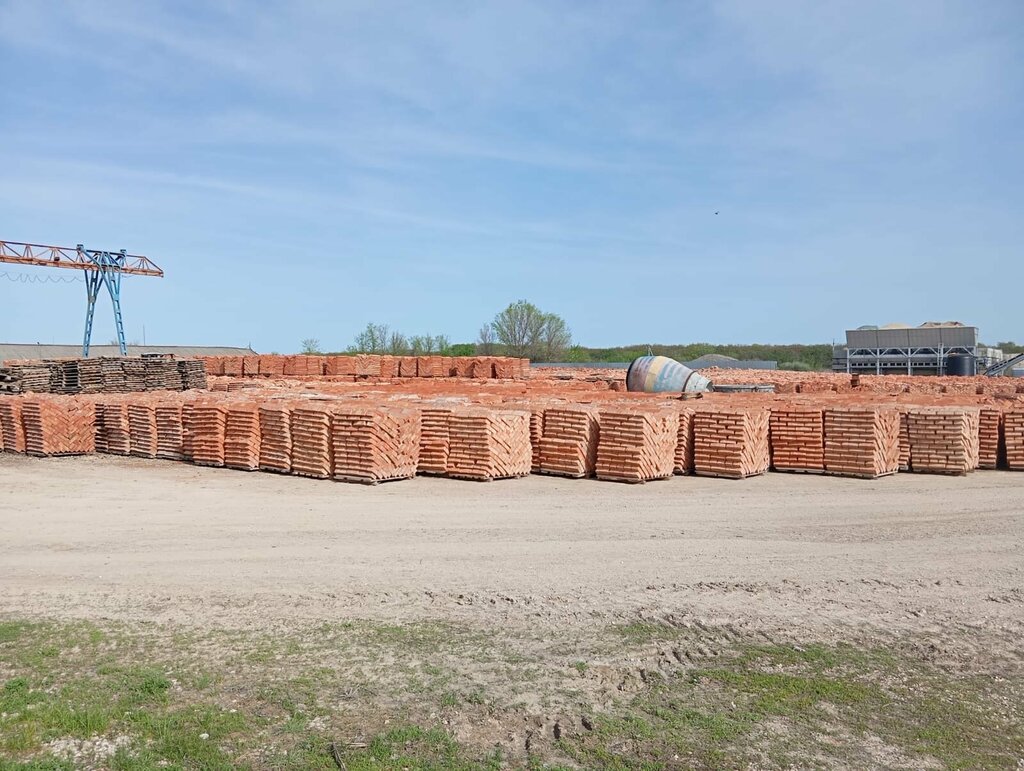 Tuğla firmaları Пугачевский кирпичный завод, Saratovskaya oblastı, foto