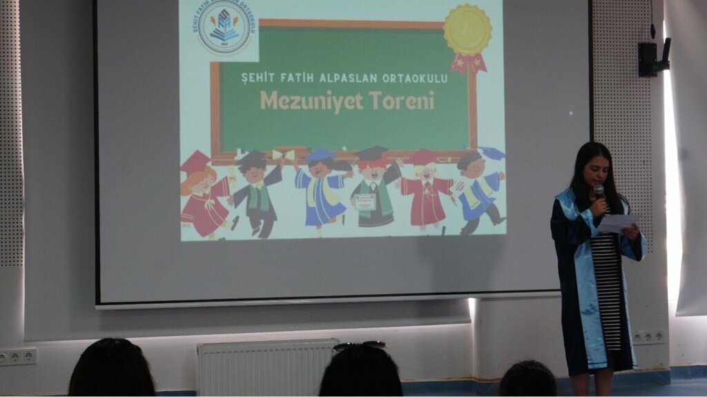 Eğitim merkezleri Şehit Fatih Alpaslan Ortaokulu, Ankara, foto