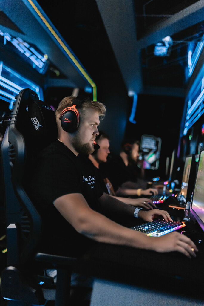 Bilgisayar kulübü True Gamers, Abu Dabi, foto