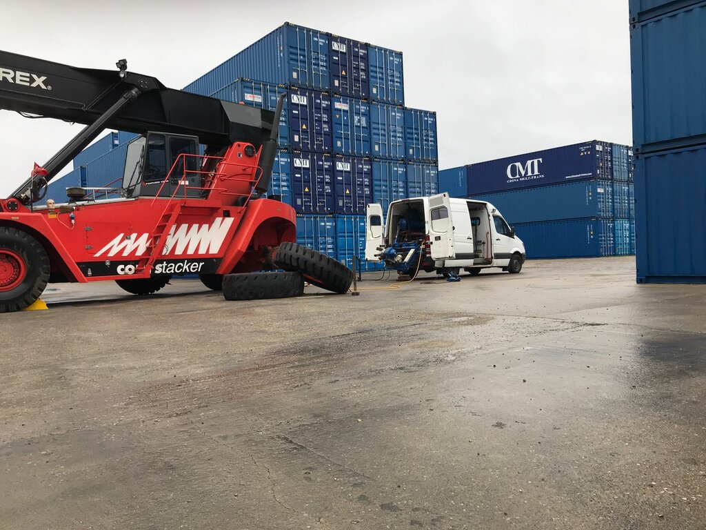 Otomobil servisi Field tire service, Moskova ve Moskovskaya oblastı, foto