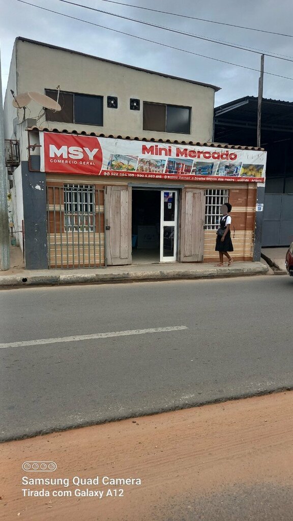 Pazarlar ve çarşılar Mini Mercado Taran, Loanda, foto