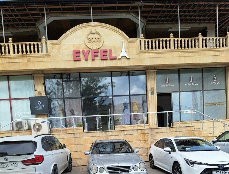 Moda evleri Eyfel, Bakü, foto