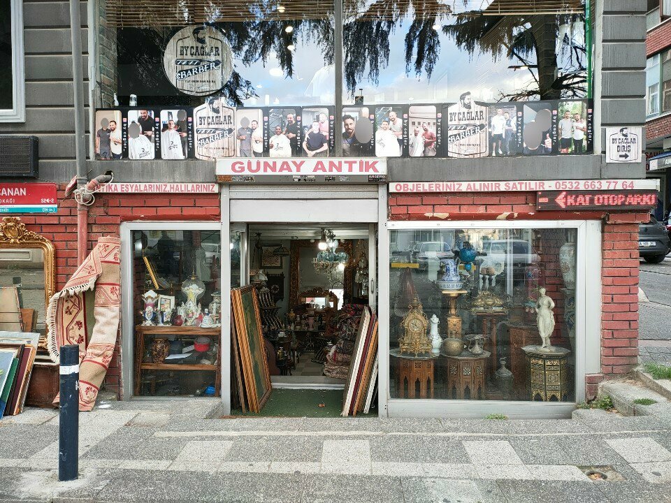 Antikacı dükkanları Günay Antik, İstanbul, foto