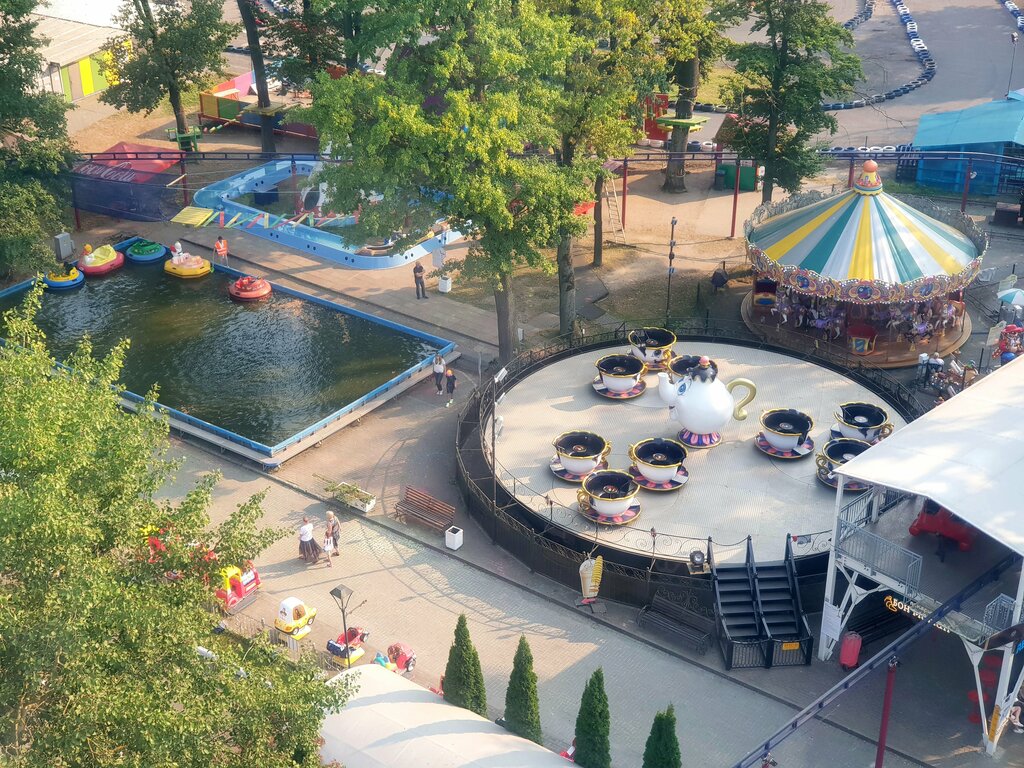 Lunapark Карусель Чашечки, Kaliningrad, foto