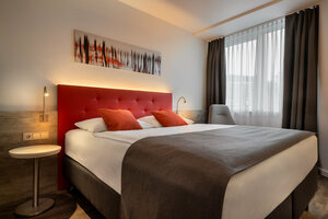 Select Wiesbaden City (Hesse, Darmstadt-Dieburg, Georg-August-Zinn-Straße, 2), otel  Wiesbaden'den