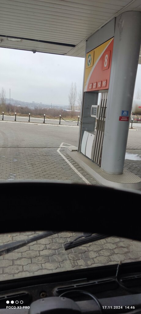 Benzin istasyonu Rusoil, Kamyşin, foto