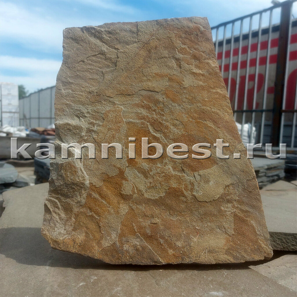 Taş ürünler ve yapılar Kamenny dvor, Odintsovo, foto