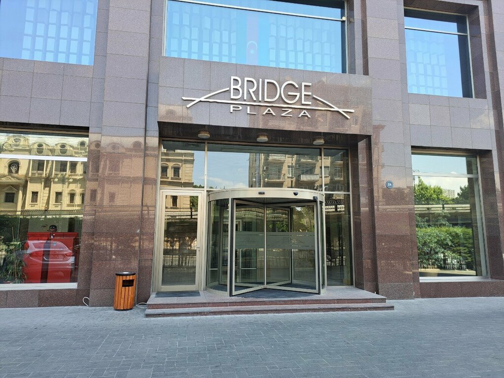 Banka Paşa Bank Asc-nin bankomatı, Bakü, foto