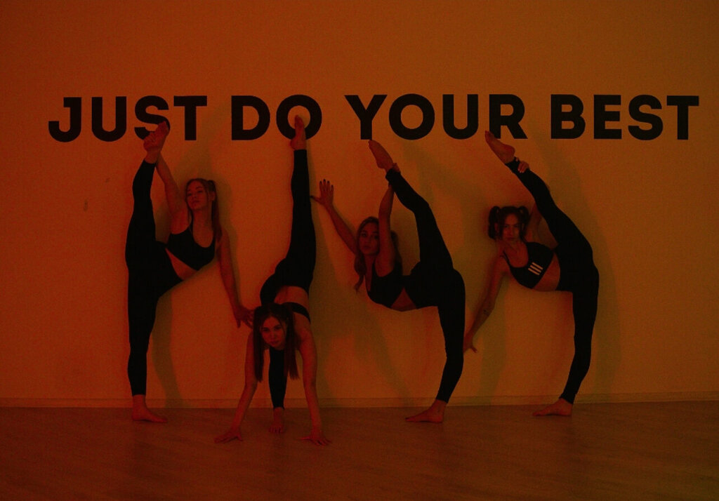 Stretching Top Me Studio, Perm, foto