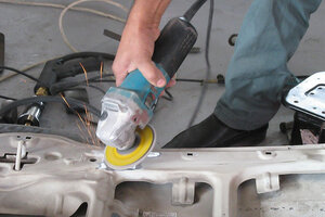 Nasir Kalaja Auto Maintenance Workshop (43, 3 Street, Industrial Area 5, Al Senaiyat, Sharjah), otomobil servisi  Sharjah'tan