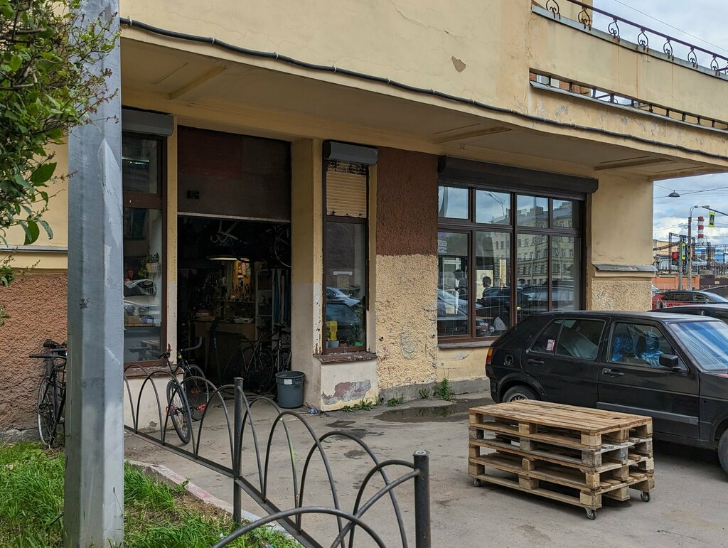 Bisiklet tamircileri Modder, Saint‑Petersburg, foto