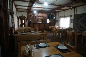 Tau El (ulitsa Tauluyeva No:174, selo Verkhnyaya Balkariya), kafe  Kabardino‑Balkarya'dan