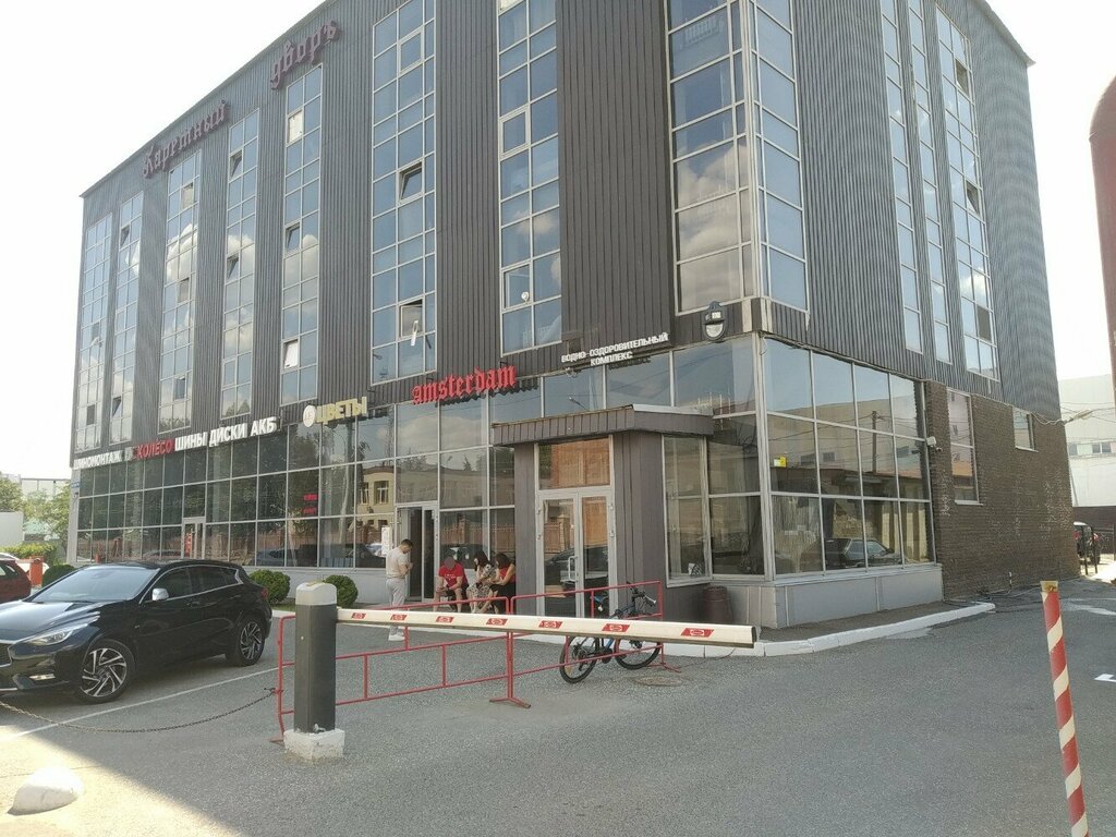 Alışveriş merkezleri Каретный дворъ, Kazan, foto