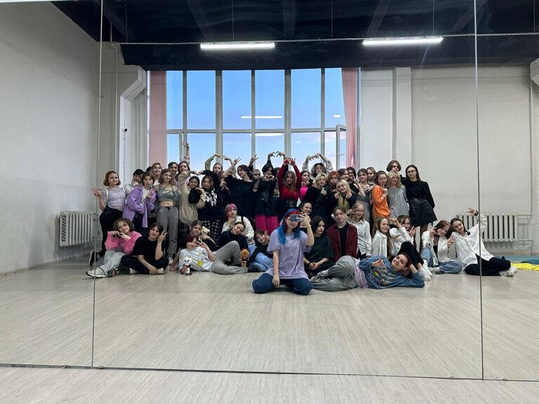 Dans okulları Highlight, Arhangelsk, foto