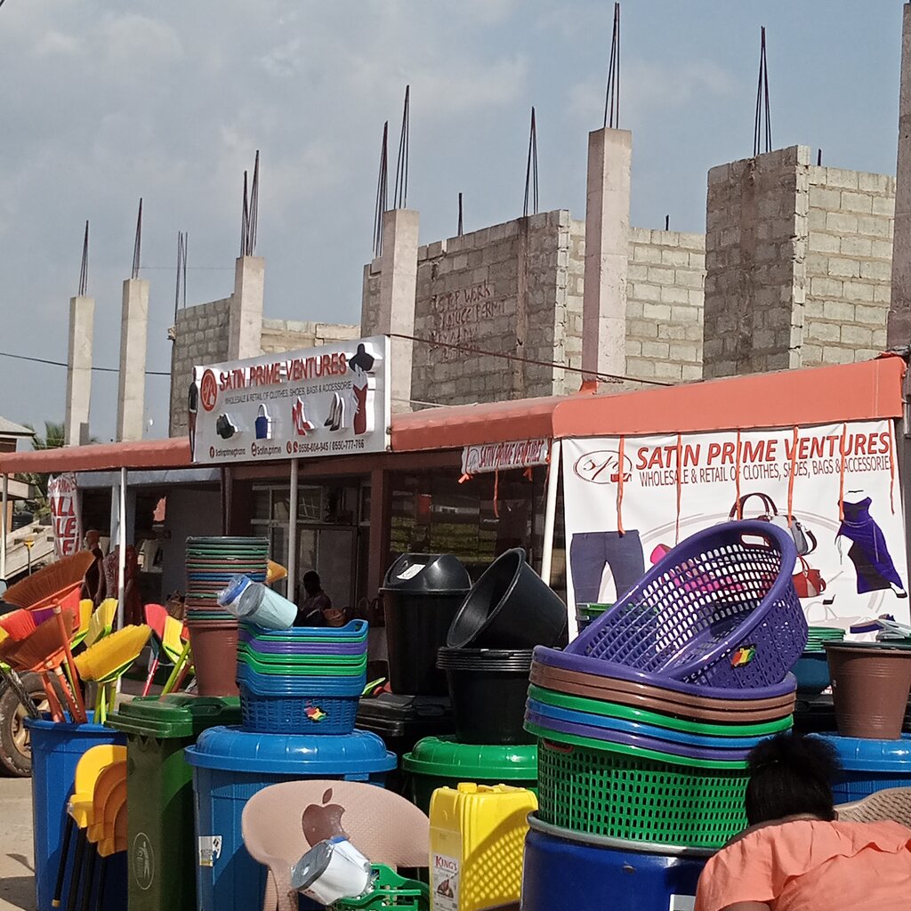 Giyim mağazası Satin Prime Ventures, Dünya, foto