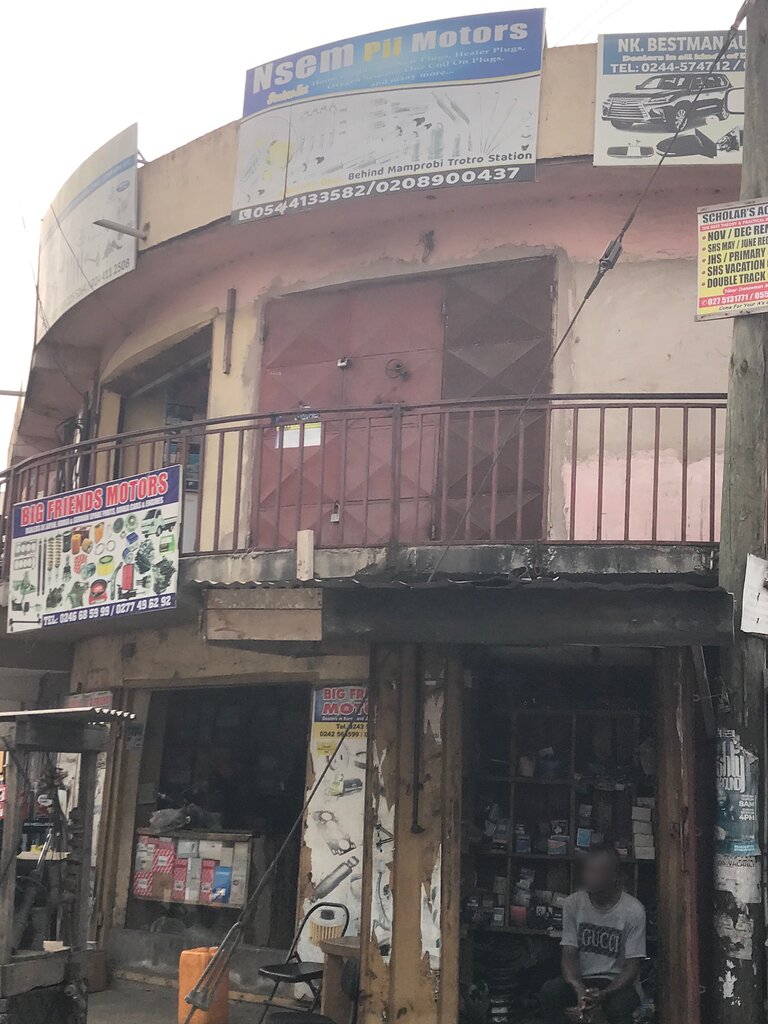 Otomobil yedek parçaları Motors, Akra, foto