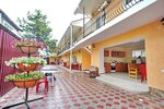 Гостевой дом (Набережная улица No:37, село Береговое), otel  Kırım Cumhuriyeti'nden