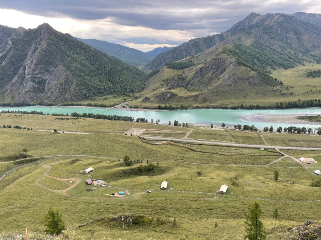 Tatil köyleri A point in the Altai Mountains, Altay Cumhuriyeti, foto