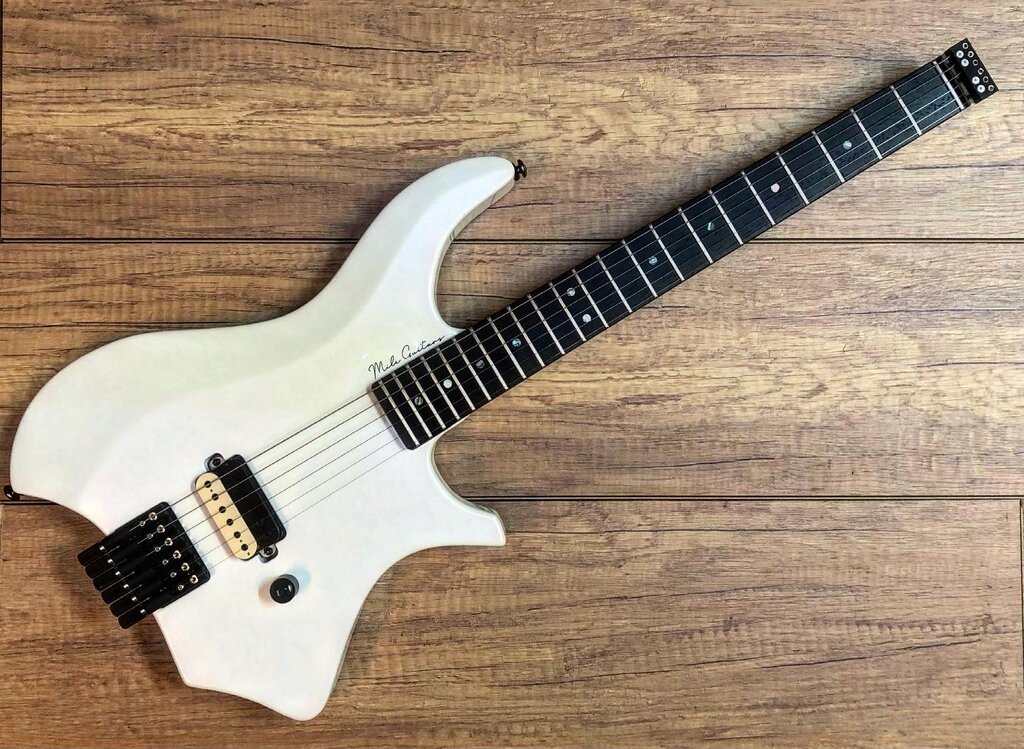 Müzik enstrumanların tamiri Luthier, Krasnodar, foto