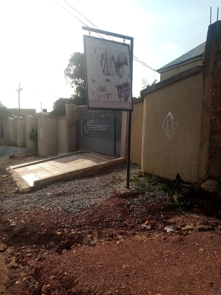 Giyim mağazası Etornam’s Creation, Dünya, foto