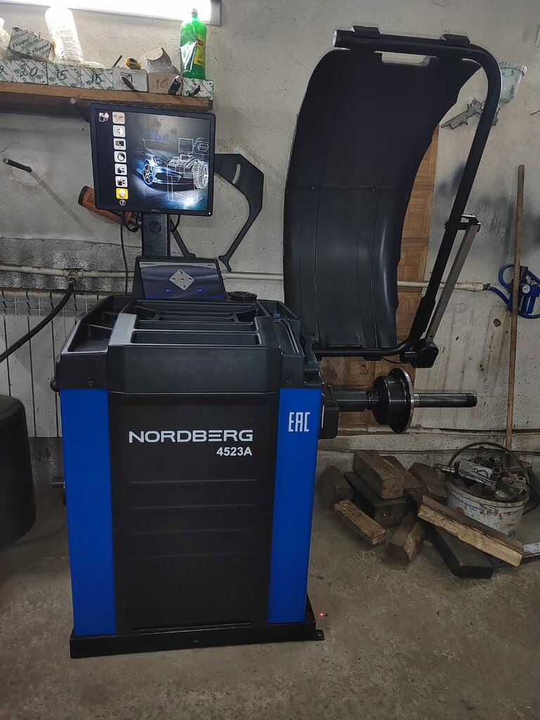 Otomobil servisi Шиномонтаж, Suhiniçi, foto