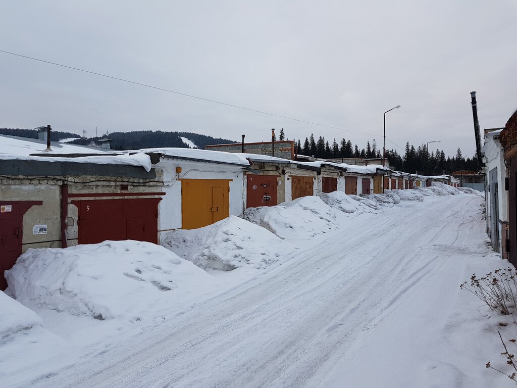 Garajlar ГК Таврия, Zlatoust, foto