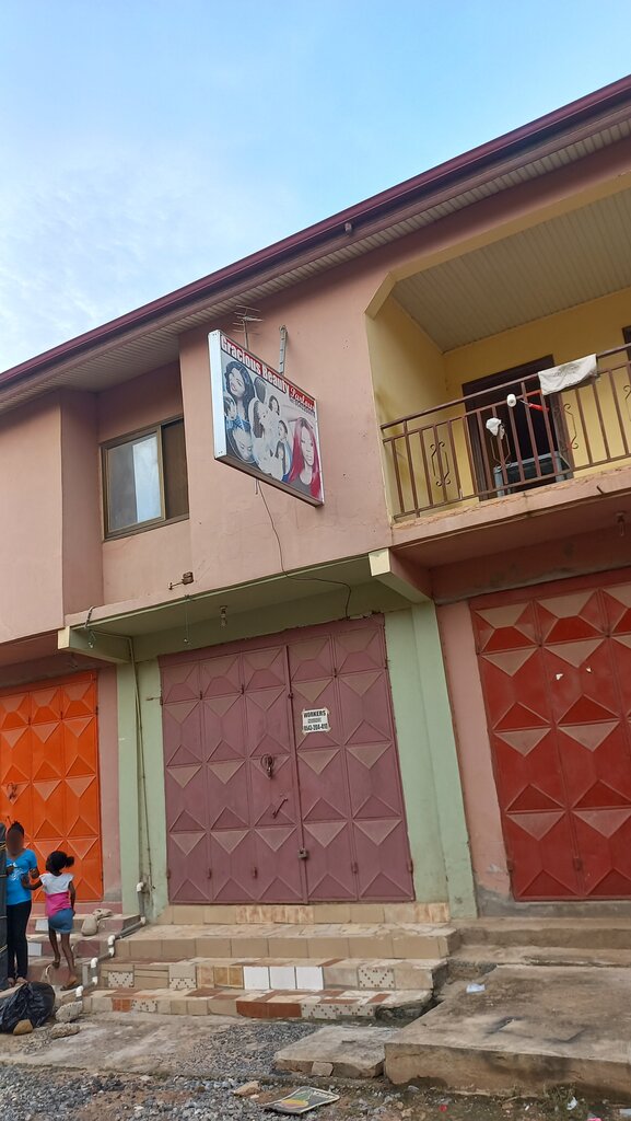 Güzellik salonu Gracious, Dünya, foto