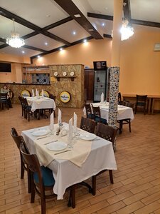 Marangga (ulitsa 50 let Yamala No:19), kafe  Tarko‑Sale'den