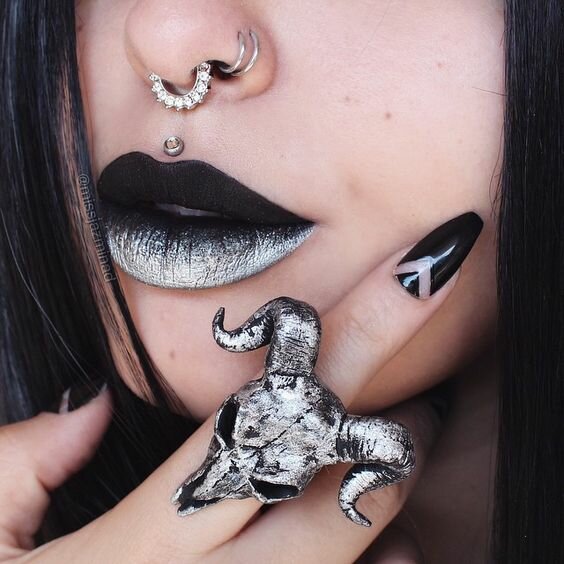 Piercing dükkanı Доктор Пирсинг, Polotsk, foto