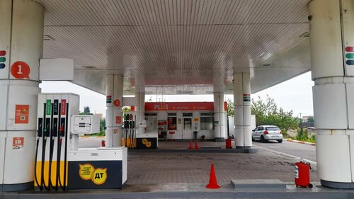 Benzin istasyonu Plus, Cherepovets, foto