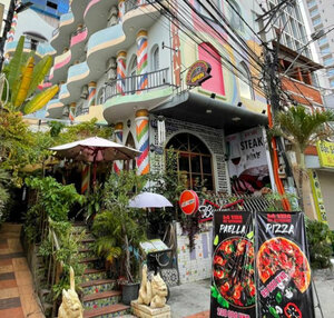 La Villa Art Restaurant (Hung Vuong Street No:176/3), otel  Nha Trang'dan