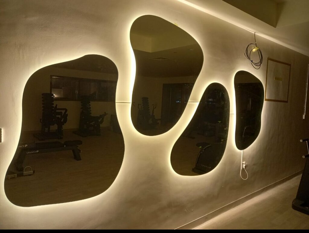 Resim, tablo ve çerçeve mağazaları Desert Frames & Glass, Dubai, foto